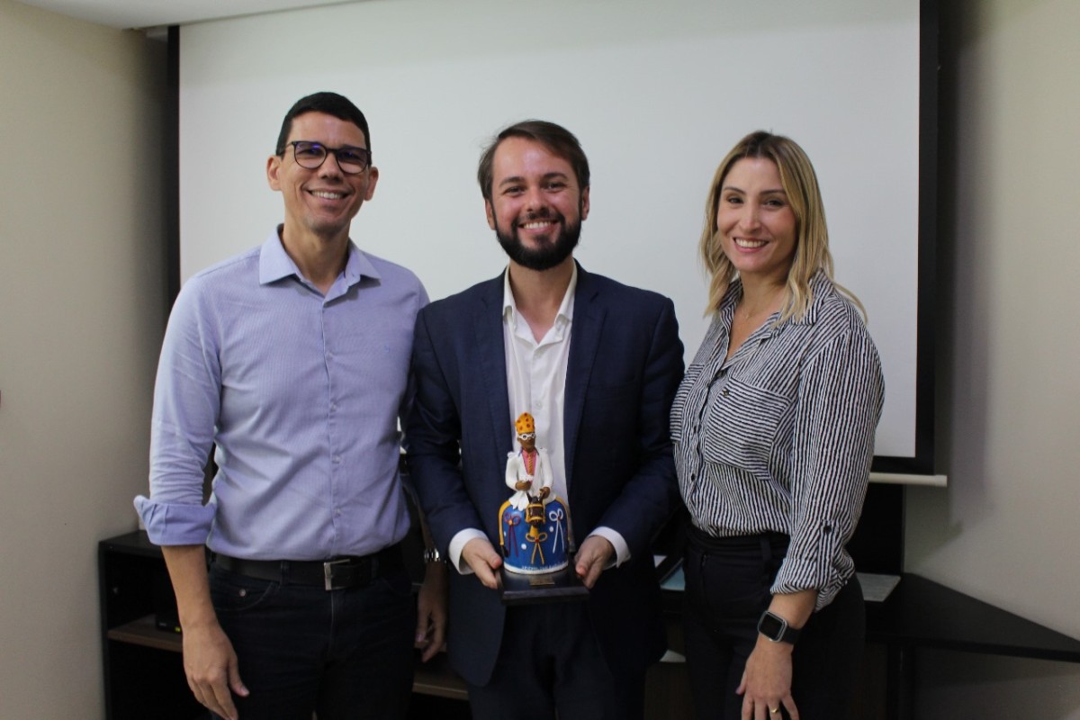 Acic recebe visita de diretor-presidente da Adepe – ACIC